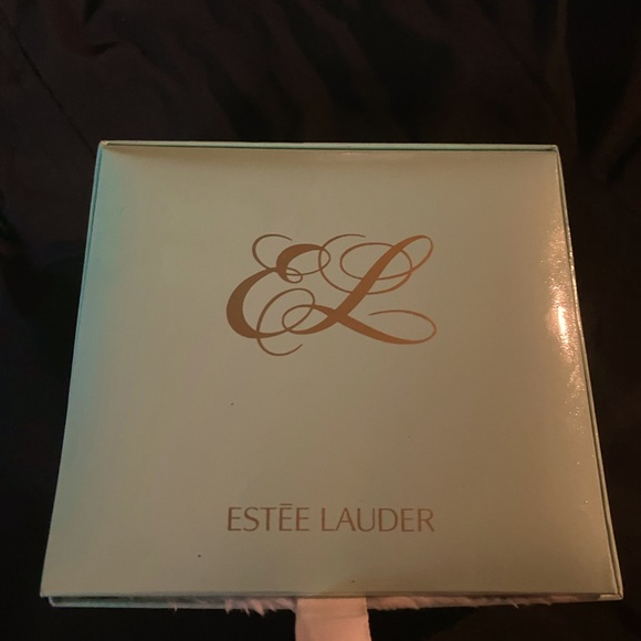 Estee Lauder | Bath & Body | Estee Lauder Youth Dew Powder | Poshmark